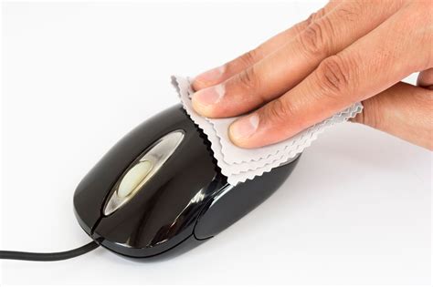 How To Clean Your Computer Mouse Properly And Why You Should Goldtouch Computer Mouse