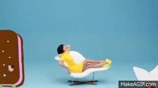 Seks On Make A GIF