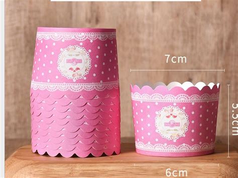🎊🎊ถ้วยคัพเค้กปาเนตโทน 🎊 ฐาน 6ซม สูง5 5ซม ปากกว้าง7ซม ราคาแพ็คละ 39 บาท 1 แพ็ค 50 ใบ ️ 10แพ็คสุด