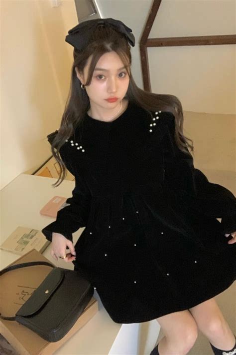 1color 빅 카라 여친룩 연말 크리스마스 데이트룩 촬영 하객룩 결혼식 데일리 A라인 두꺼운 벨벳 블링블링 원피스 59