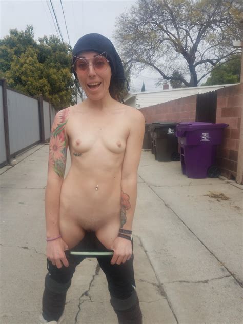 You Should Probably Set Up Security Cameras In Your Alley Way Porn Pic