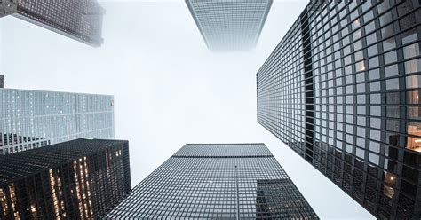 How Dapps And Blockchain Enhance Supply Chain Security Through Synergy