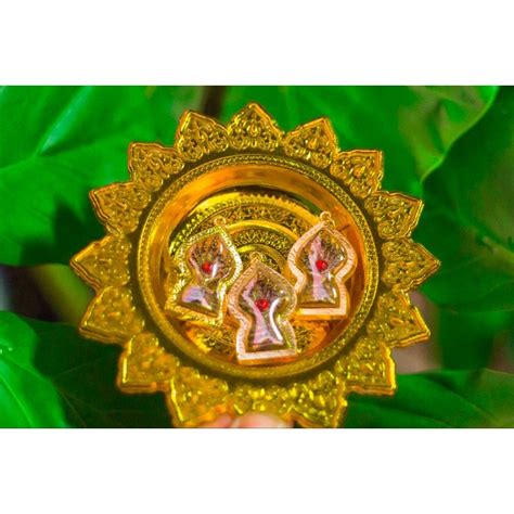 พญานาค พญานาค9เศียร จี้พญานาค สูง 3x5 ซ ม ล็อกเก็ตพญานาค จี้ห้อยคอพญานาค ชีวิตรุ่งเรือง