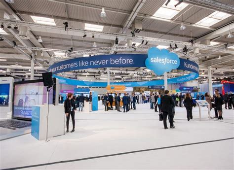 Cloud Giant Salesforces Q2 Revenues Surge 25pc To 2bn