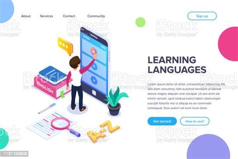아이소메트릭 학습 언어 개념입니다 사람은 전화로 비디오 자습서를 보면서 인터넷을 통해 외국어를 배운다 스택 책 사전 웹 배너 인포 그래픽 영웅 이미지에 사용할 수 있습니다
