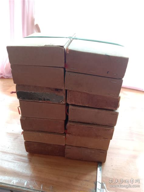 【图】64开 红色软精装 毛泽东选集 合订一卷本 带函套 14本合售 （有四本皮质封皮） 【炎】具体内容详见图片拍品信息网上拍卖拍卖图片