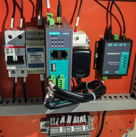 Industrial Rs485 Port Modbus Data Logger To Iot Gsm Lora Gateway For
