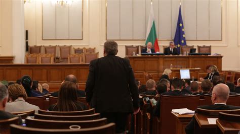 НА ВТОРО ЧЕТЕНЕ Депутатите одобриха военната помощ за Украйна Nova