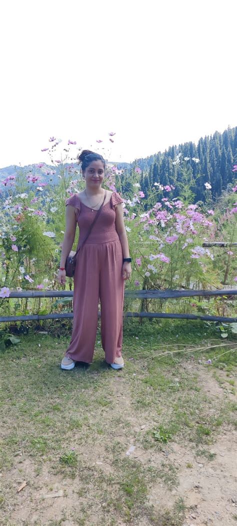 komal chauhan medium