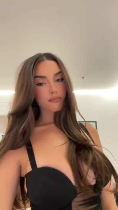 🔥 Paula Beer In Never Look Away 2018 Celebhub [dd] R