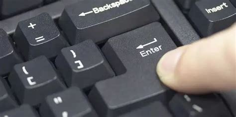 Excel如何根据入职时间计算工龄360新知