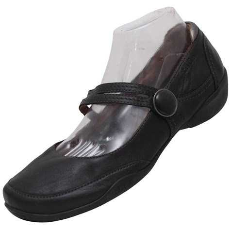 Taos Women Closed Toe Shoes Encore Pk