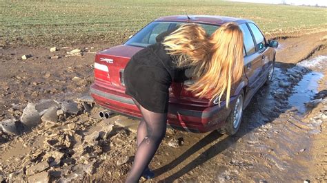 Girl Stuck With Her Car In Mud And Ice Youtube