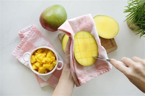 Easiest Way To Cut A Mango With Video A Beautiful Mess
