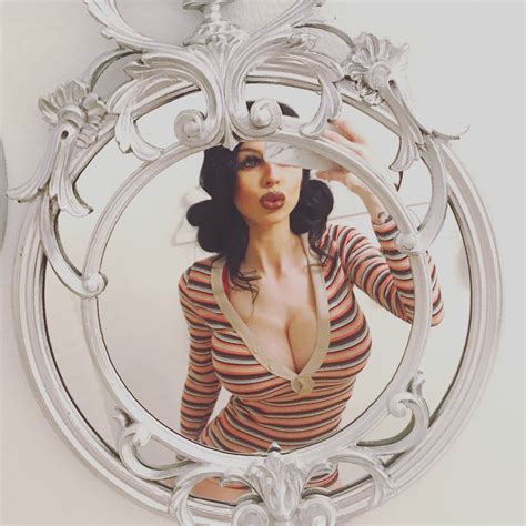 Fancy Mirror Selfie Porn Pic Eporner