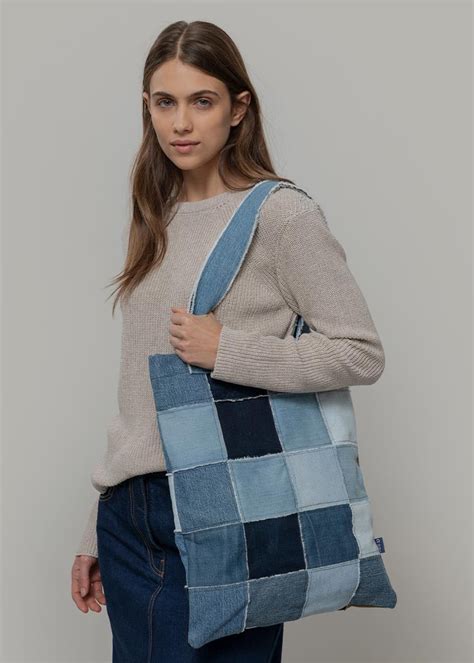 Borsa Shopper Upcycled Jeans Patchwork Moda Sostenibile Rifò
