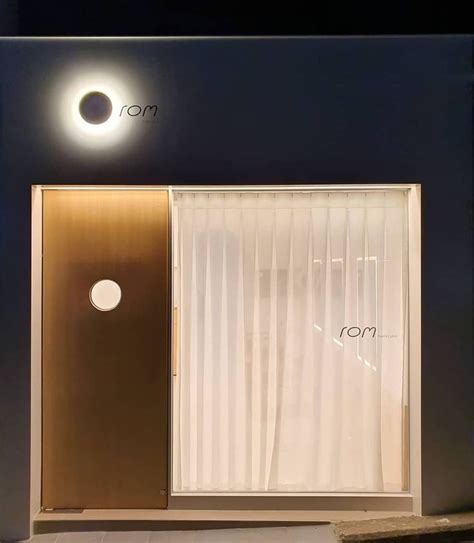 부산미용실인테리어 • 디자인아톰 On Instagram Rom Hairstylist 부산상업공간인테리어 부산헤어샵전문
