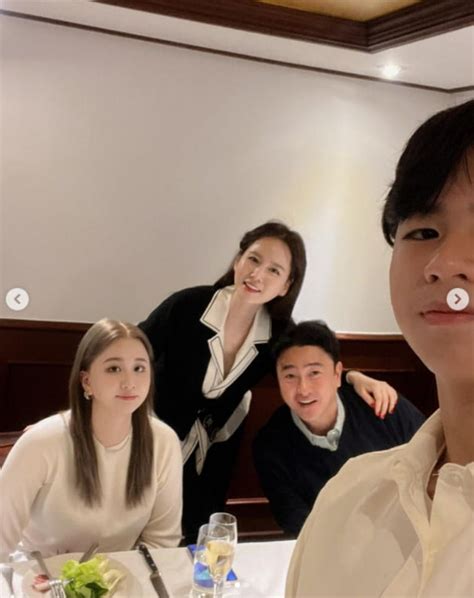 자식농사 풍년 안정환♥이혜원 뉴욕대 안리원→최연소 카네기홀 안리환 가족사진 텐아시아