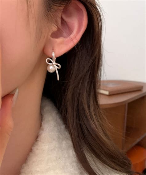 유리스 실버925 리본 진주 드롭 원터치 링 귀걸이 발레코어룩하객룩휴양지룩해외여행룩데이트룩