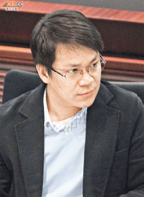 探射燈民建聯議員對曾否接受款待的回應 東方日報