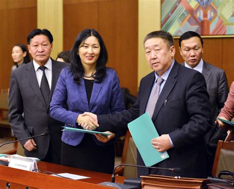 Сайдууд Засаг дарга нартай хамтран ажиллах гэрээ байгууллаа