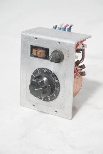 Custom Staco Variable Transformer 132vac Max Percentage Of Max Output Custom Staco Variable Transformer 132vac Max Percentage Of Max Output