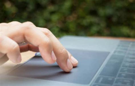 how to fix two finger scroll not working on windows 10