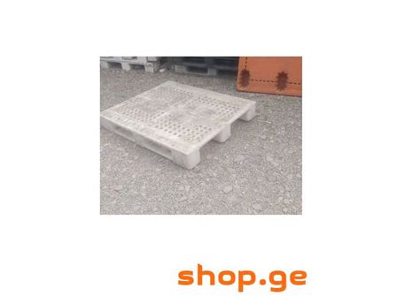 პლასტმასის პალეტი