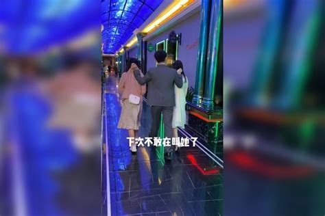 闺蜜才出来一会就被他哥抓回去了，这也太丢脸了吧，哈哈哈