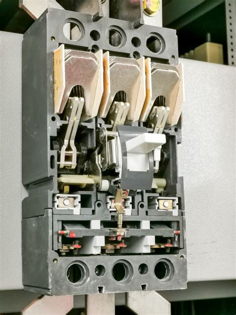 Why Do My Circuit Breakers Keep Tripping B Frye The Handy Guy