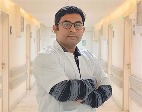 Dr Subhrajit Das Ruby Hospital