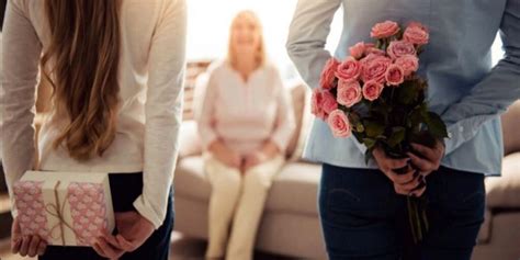 روز مادر چی بخرم؟ 10 ایده فوق‌العاده برای خریدن بهترین هدیه روز مادر