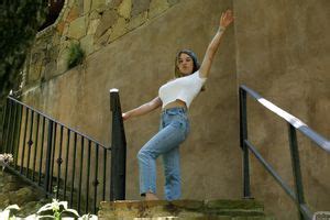 Zishy Gabbie Carter Boats For Bullies Photos Oct