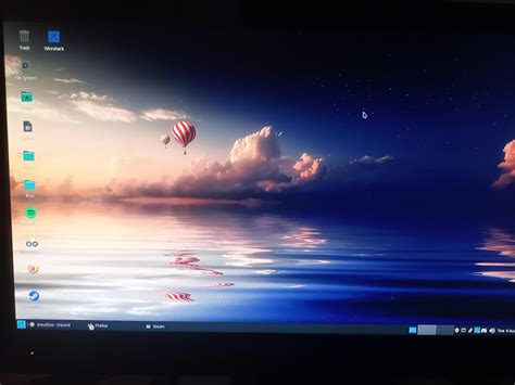 I Just Bought This Laptop And Installed Zorin On It And This Is What Happens Now R Zorinos