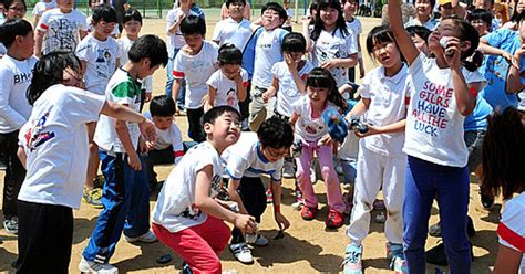 초등학교 운동회 박 터트리기