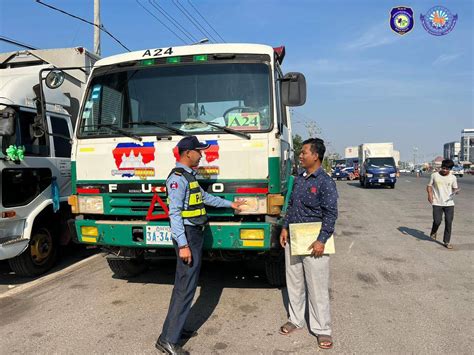 កម្លាំង ចម្រុះ នៃស្នងការនគរបាលខេត្តព្រះសីហនុ បន្តចុះ រឹតបន្តឹងច្បាប់ស្តីពីចរាចរណ៍ផ្លូវគោក