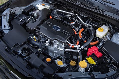 스바루 시장 경쟁력 더하는 ‘포레스터 하이브리드 공개