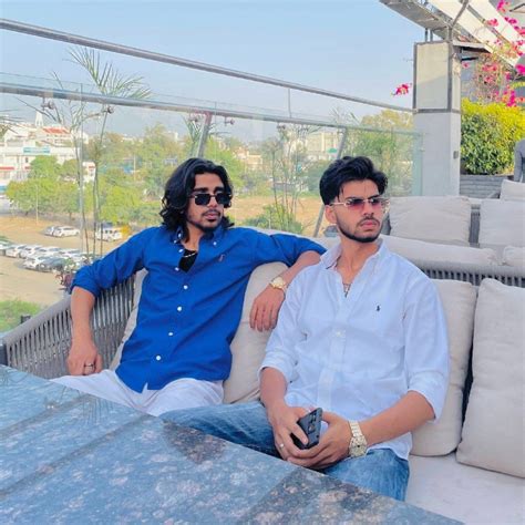 akshat💲💸 akshat pb06 snapchat stories spotlight and lenses