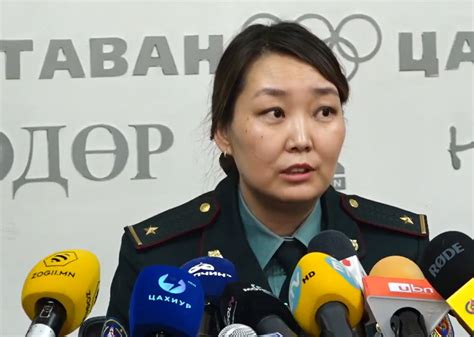 Хорих 461 дүгээр ангийн Ерөнхий эмч Г Эрдэнэчимэг Б Ганхуягт биед илрэх илэрхий зовиур байхгүй