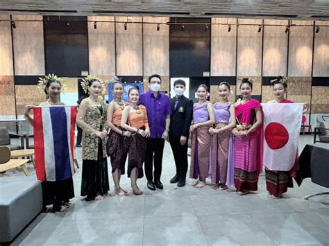 คณะศิลปนาฏดุริยางค์ นำการแสดงนาฏศิลป์สร้างสรรค์ ชุด ผืนไท เข้าร่วมแสดงในงาน Alumni Network Thai