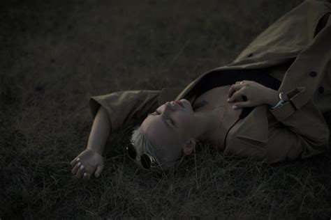 Девушка с которой стрижкой