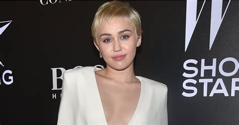 Miley Cyrus At Ws Shooting Stars Exhibit 2015 Pictures Popsugar
