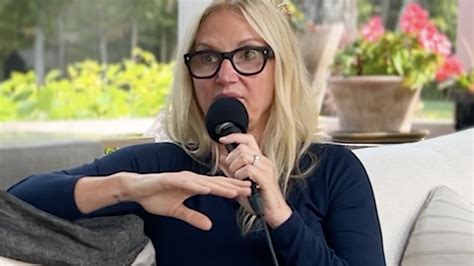How To Create Better Relationships Surprising Lessons From Years Of Marriage Mel Robbins