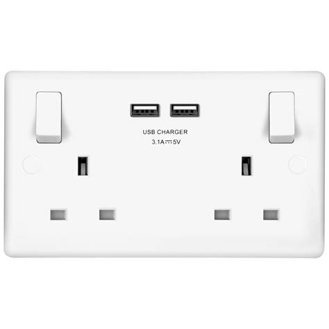 BG A Low Profile SP USB Switched Socket Gang A Toolstation