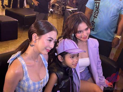 How Fyang Smith Handles Negative Comments Amid Her Newfound Fame