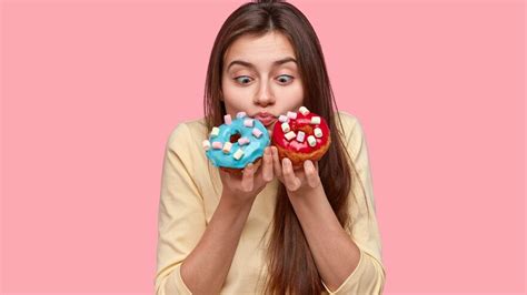 मीठे की क्रेविंग कम करने के लिए खाएं मेथी बेसन और रागी के आटे से बनी रोटी डाइटिशियन से जानें