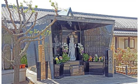 永代供養料とは費用の相場や永年供養のメリットや注意点を解説 お墓のキホン 石乃家いしのや