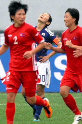 （朝日新聞社）：なでしこ、ロンドン五輪出場決定 中国、豪州に敗れる オリンピック