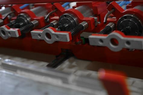 СТАНОК ДЛЯ АВТОМАТИЧЕСКОГО СВЕРЛЕНИЯ АЛЮМИНИЕВЫХ ПРОФИЛЕЙ Каменский станкостроительный завод