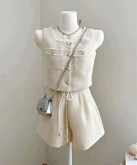 [투피스set🎀] 미니 스퀘어 나시 밴딩 숏 팬츠 트위드 세트 에이블리